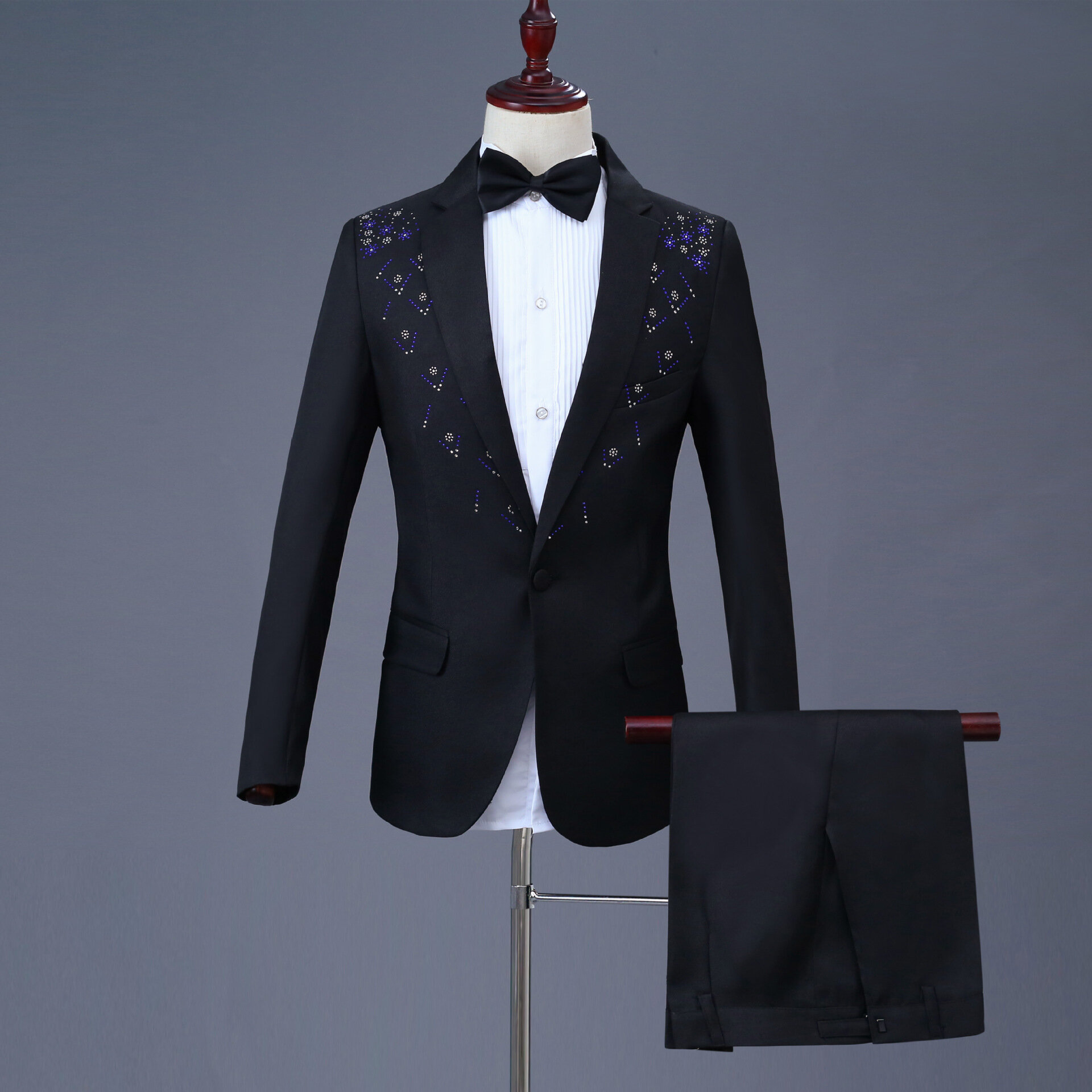 Костюм с бриллиантами, мужской, черный и синий, размер L, рост 175 см, вес 140 кг