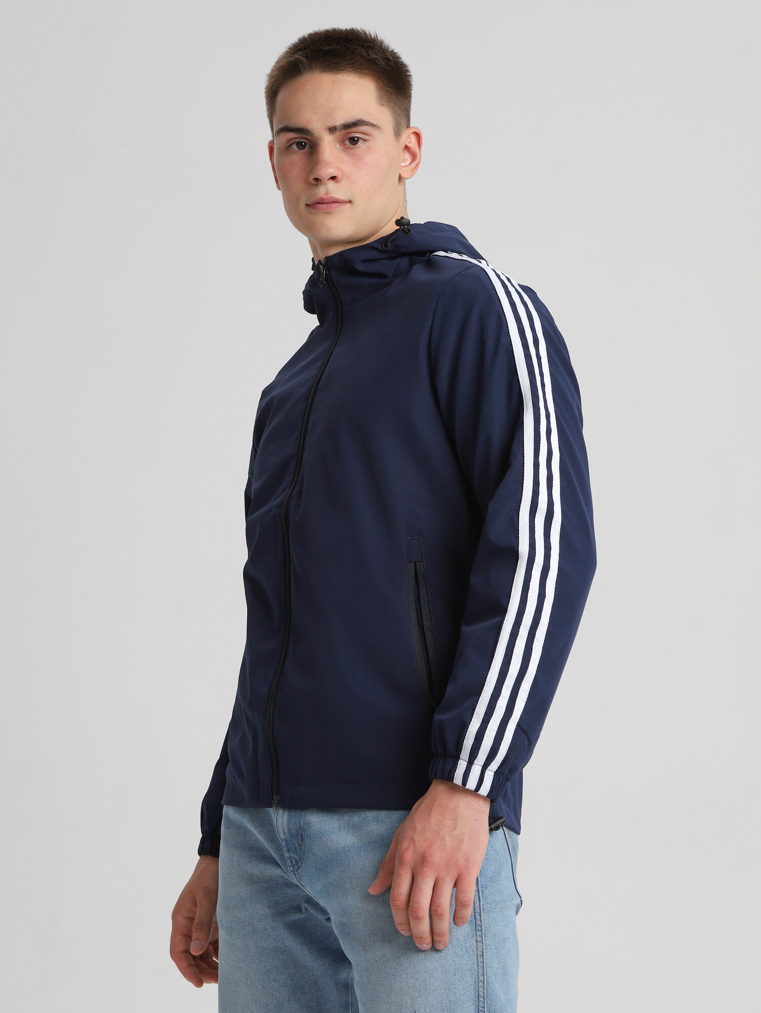 Толстовка спортивная