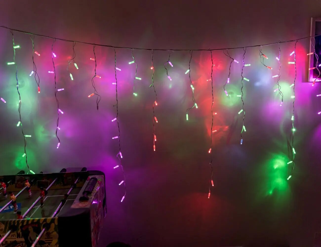 Светодиодная гирлянда Бахрома Rich Led Cap 3*0.9 м, 144 красных, розовых, зеленых LED ламп, мерцание, белый ПВХ, соединяемая, IP65, Rich LED