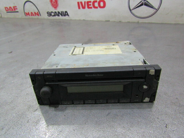 Магнитола CD штатная Mercedes Axor