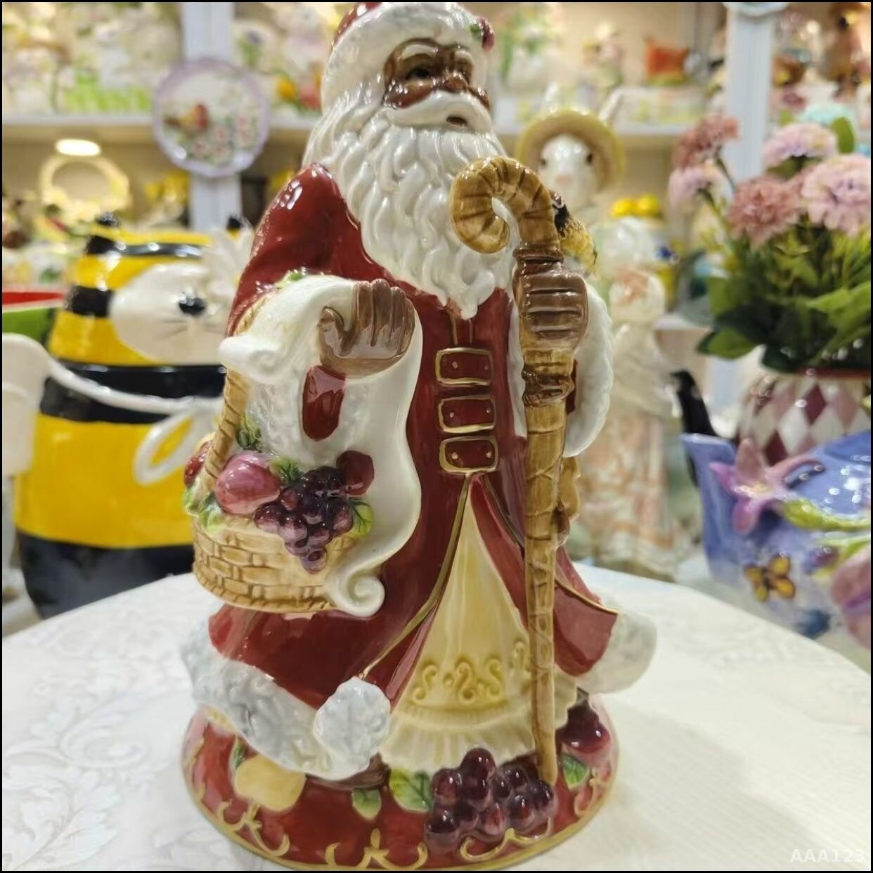 Фигурка новогодняя