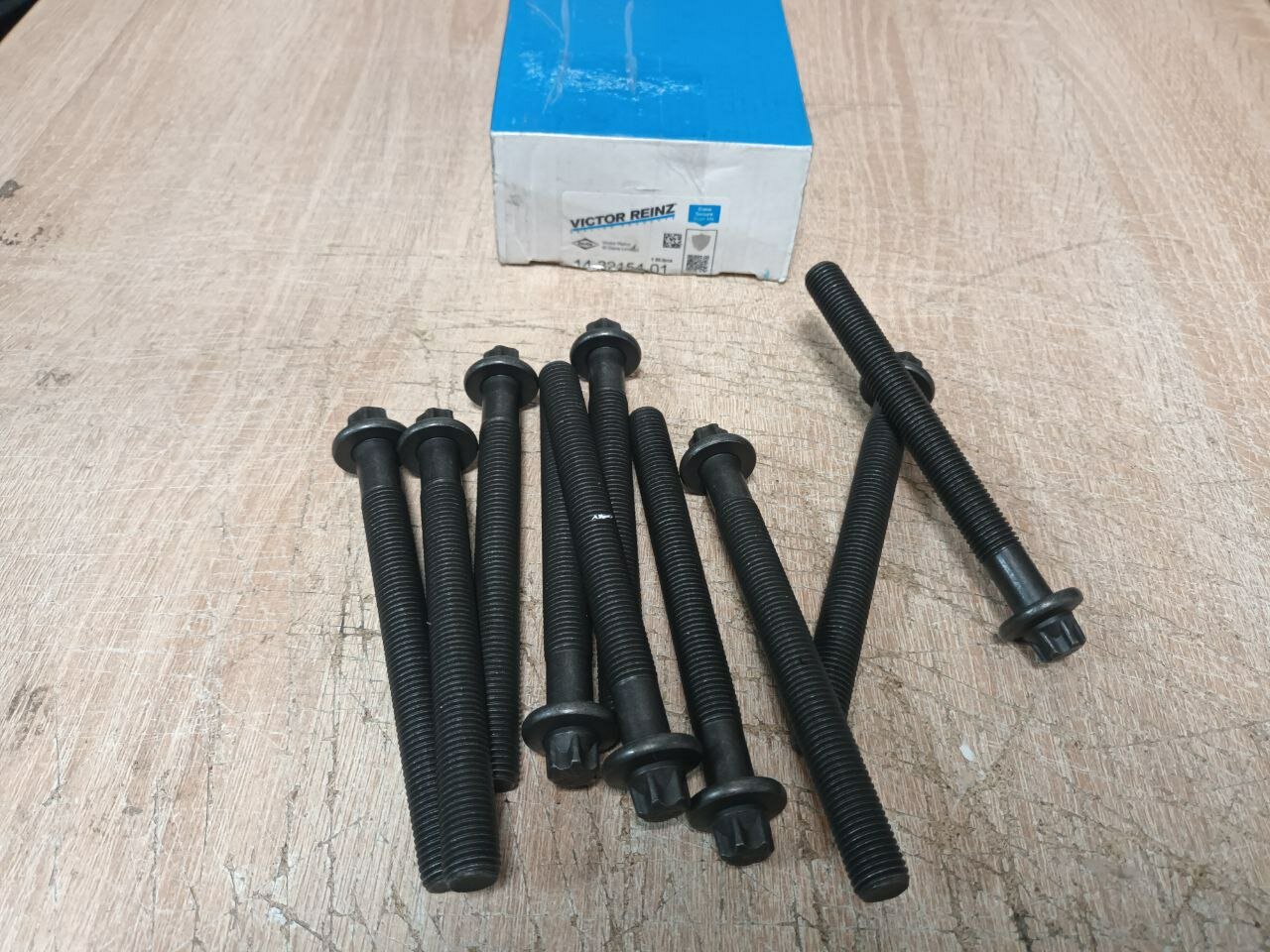 Болты головки блока комплект Renault Duster F4R VICTOR REINZ