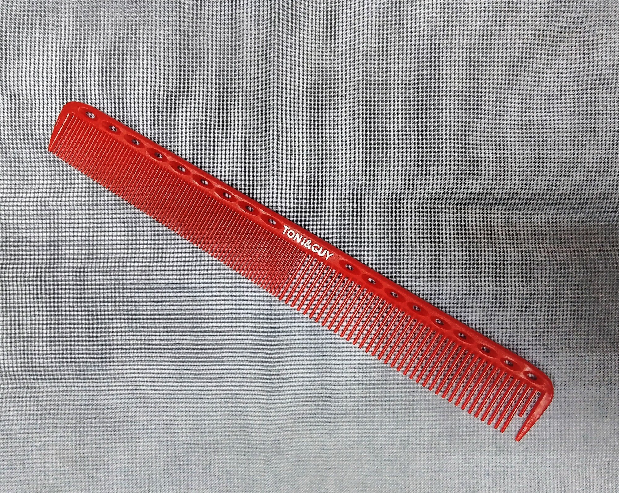 TONI&GUY Расческа комбинированная 21.5 см красная для расчесывания, причесывания, тупирования и начесывания волос