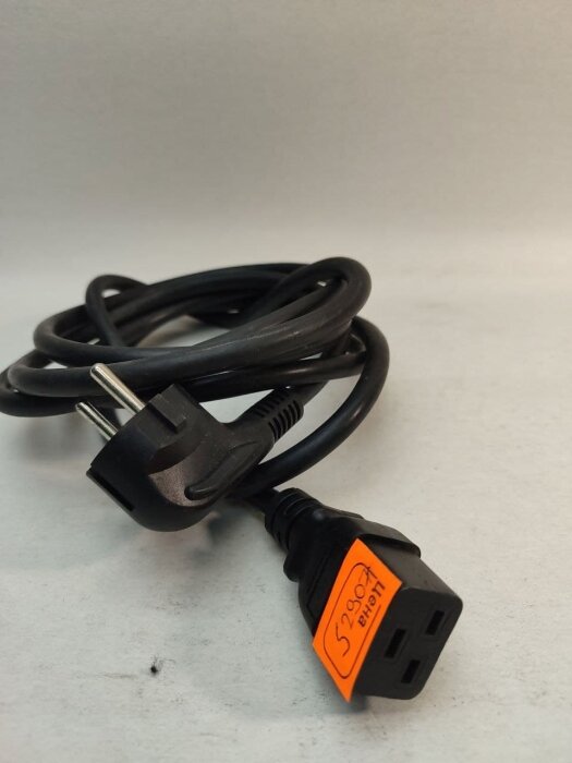 Кабель питания C-19 2.5м