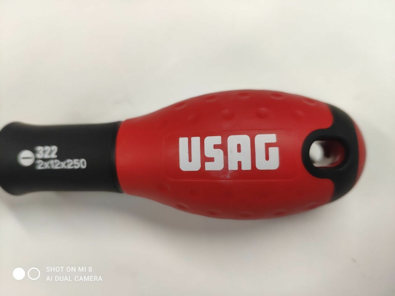 322 Отвертка шлицевая плоская 2х12х250 мм, с шестигранным основанием USAG U03220024