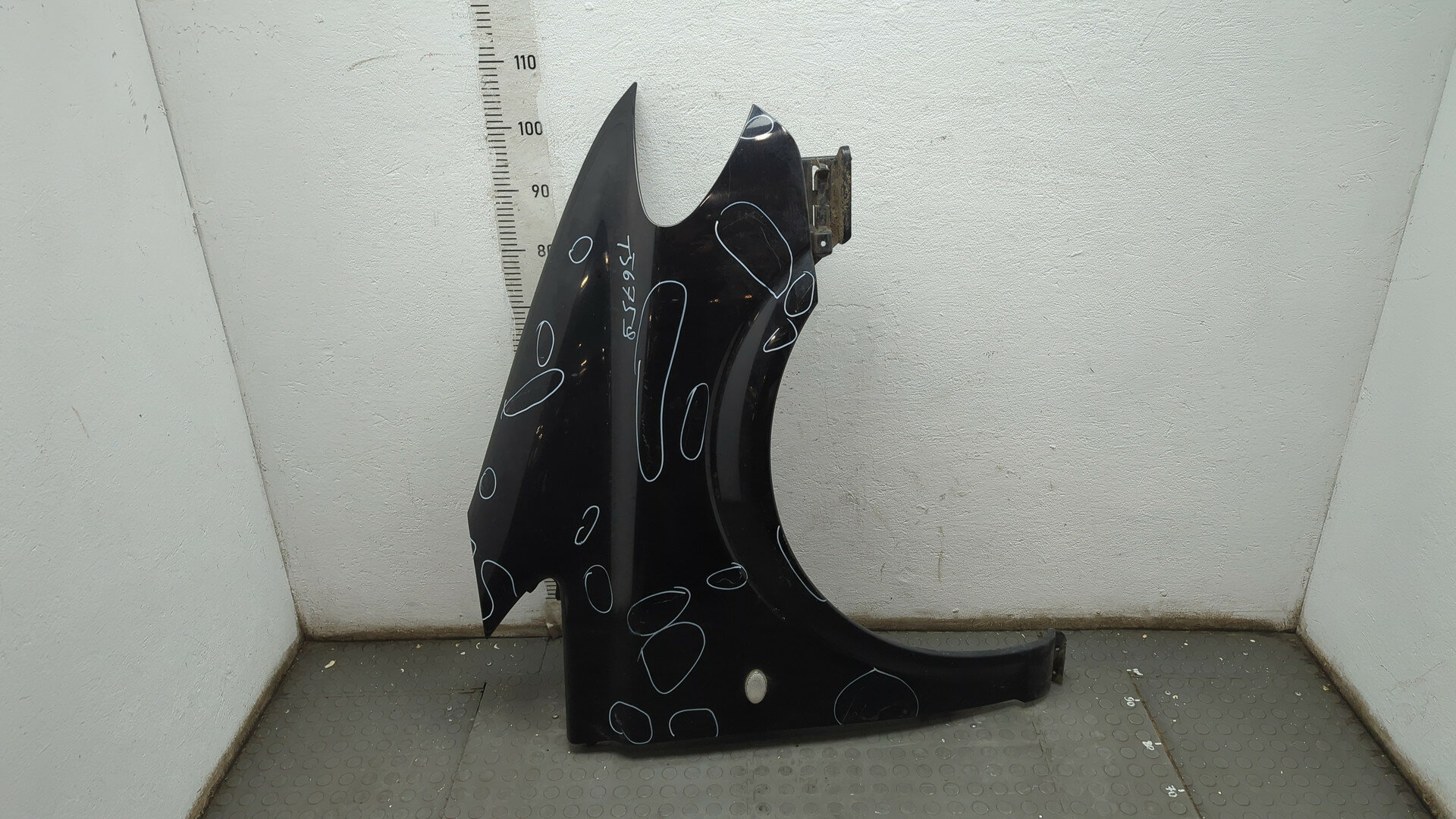 Крыло правое переднее Mercedes Vito W639 Б/У