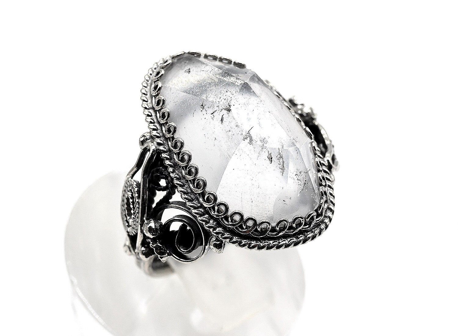 Кольцо, горный хрусталь