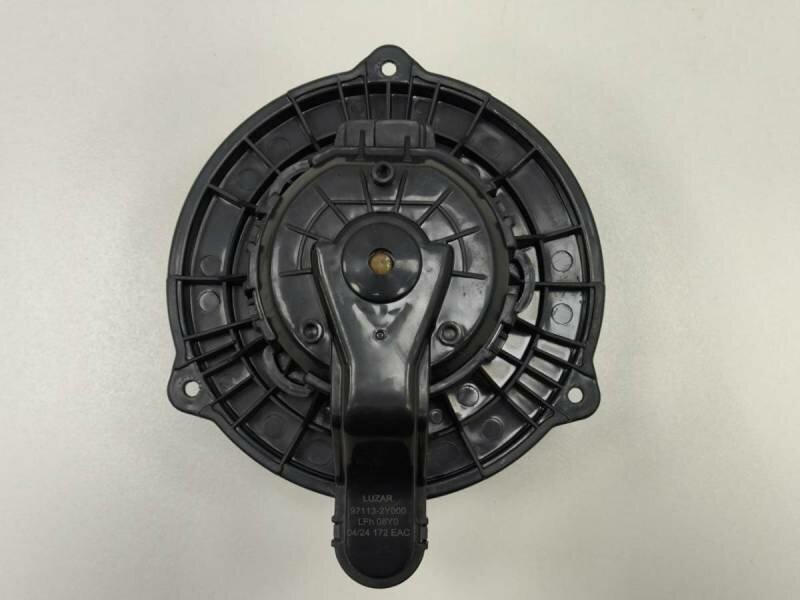 Моторчик отопителя Kia Cerato 2018 кат.номер: 97113A4000 971132Y000