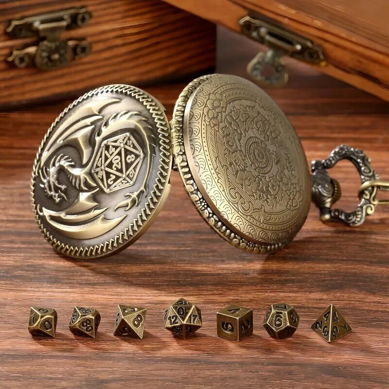 Мини-набор кубиков днд в часах - 7 шт. Дайсы для Dungeons & Dragons из цинкового сплава. Кости игральные DnD в черном корпусе карманных часов. Кубики dnd миниатюрные