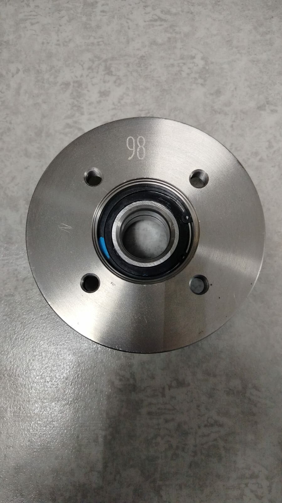 Ступица кнотт(оригинал) 650кг FNK 12 98x4 с подшипником 34х64х37