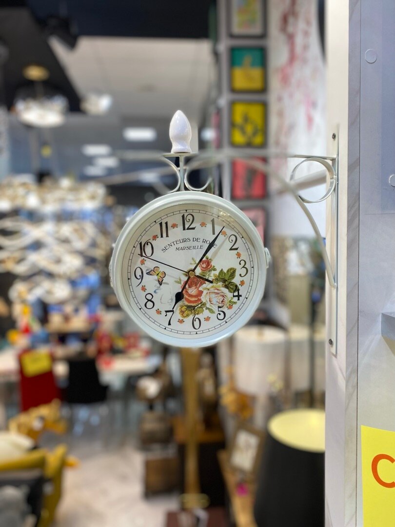 Часы на стену двухсторонние Casaentera CE12-723349 белый 400х90х320h