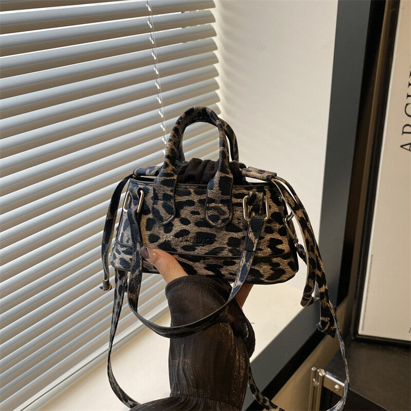 Сумка мессенджер