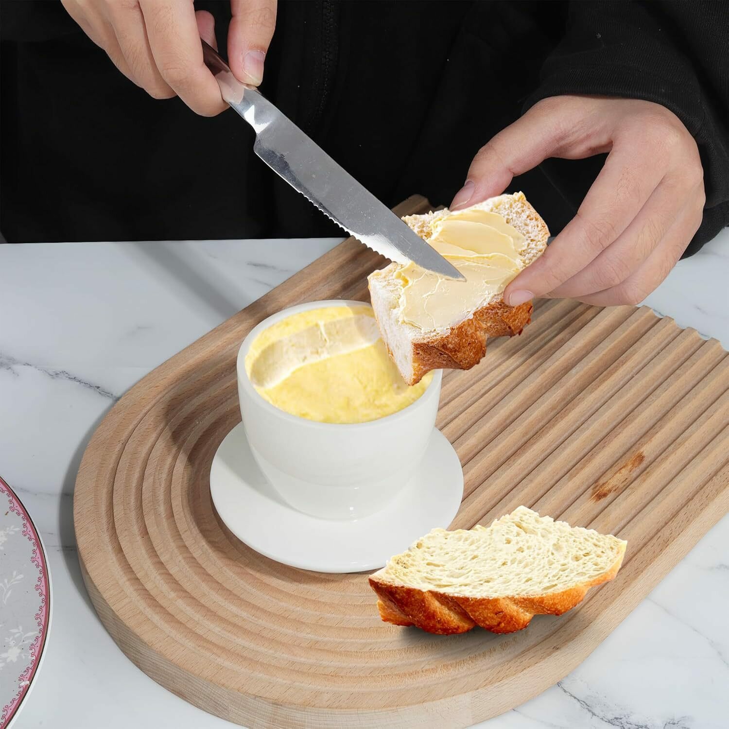 Масленка , антискользящее покрытие, стеклокерамика, Белый с крышкой