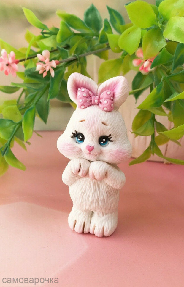 Зайка с бантом cиликоновая форма для шоколада, гипса, свечей 3D