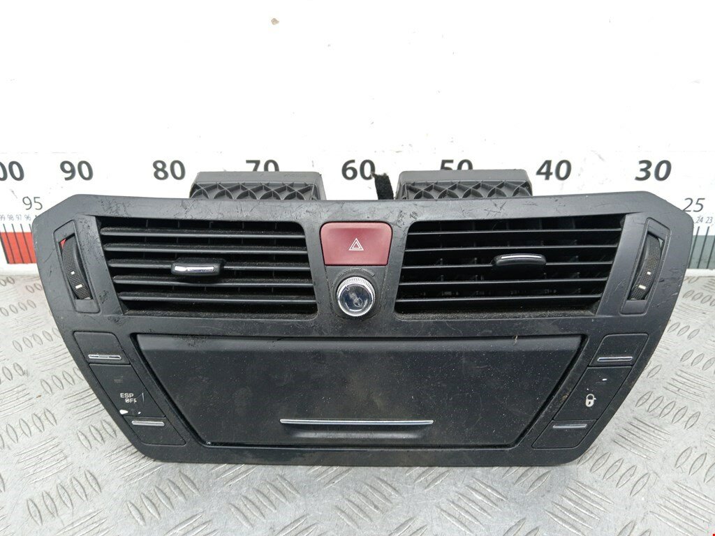 Дефлектор обдува салона Citroen C4 Grand Picasso 1 8265AN арт. 2233538