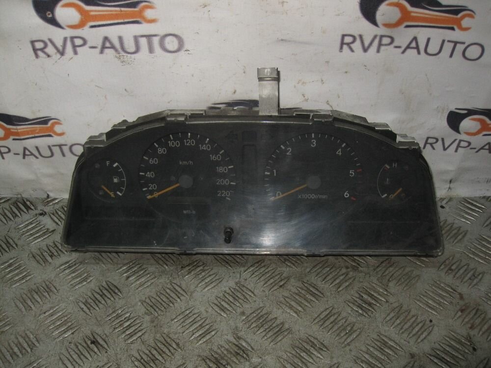 Панель приборов Toyota Picnic 1 2.2TD МКПП 1996—01
