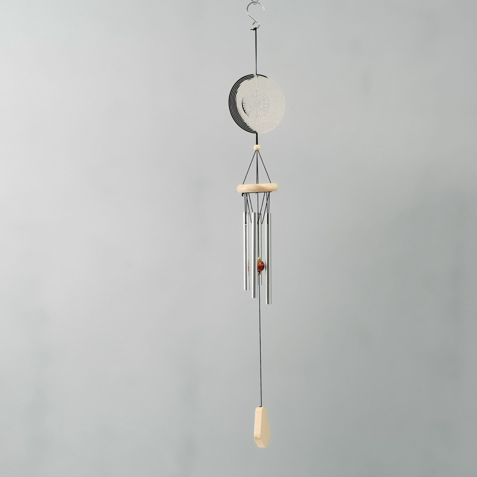 Музыка ветра "Солнце", металл, 4 трубки 68 см, вид: декор на дверь