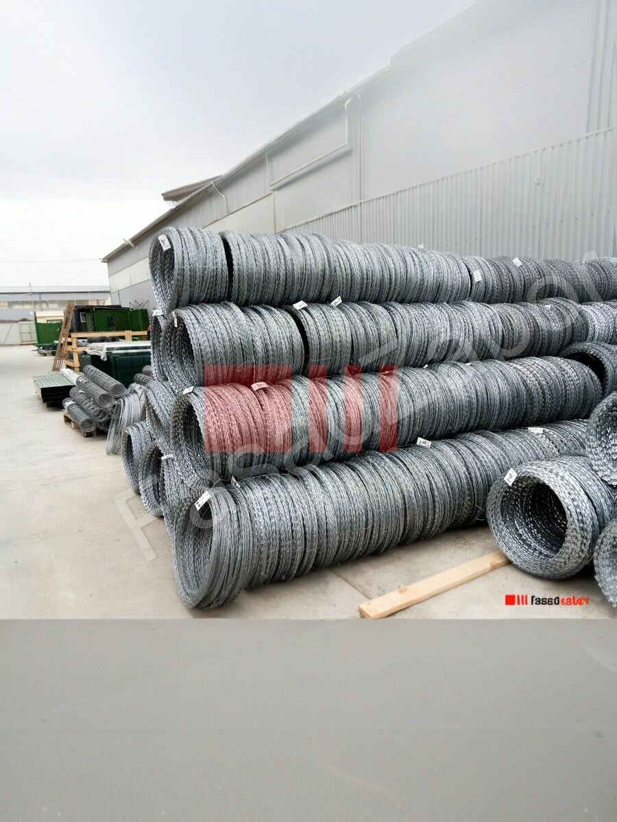 Колючая проволока