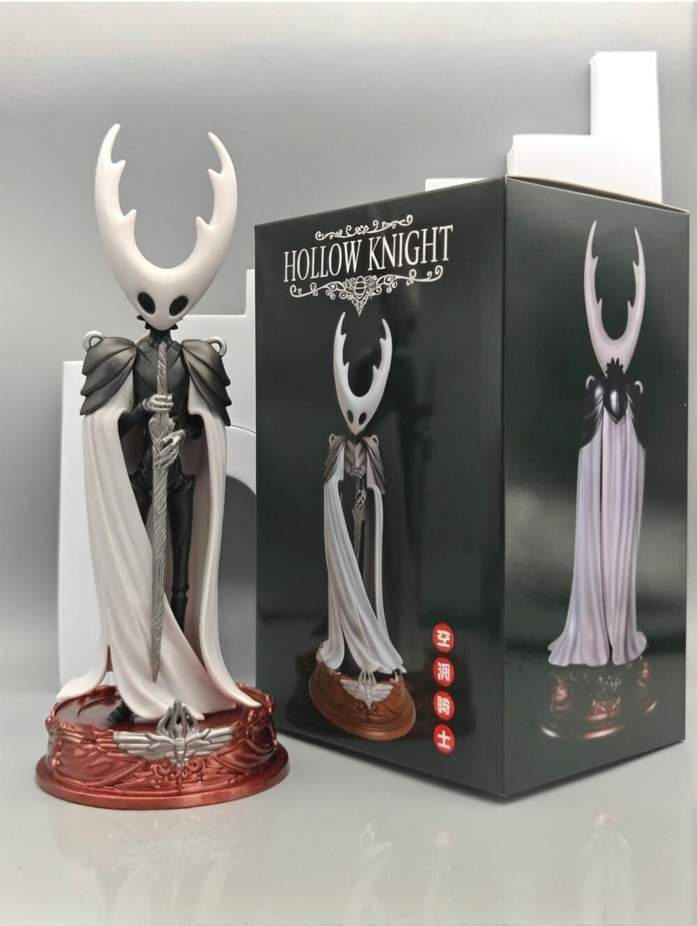 Фигурка Полый Рыцарь Бледный Король / Hollow knight The Pale King (25см, пакет)