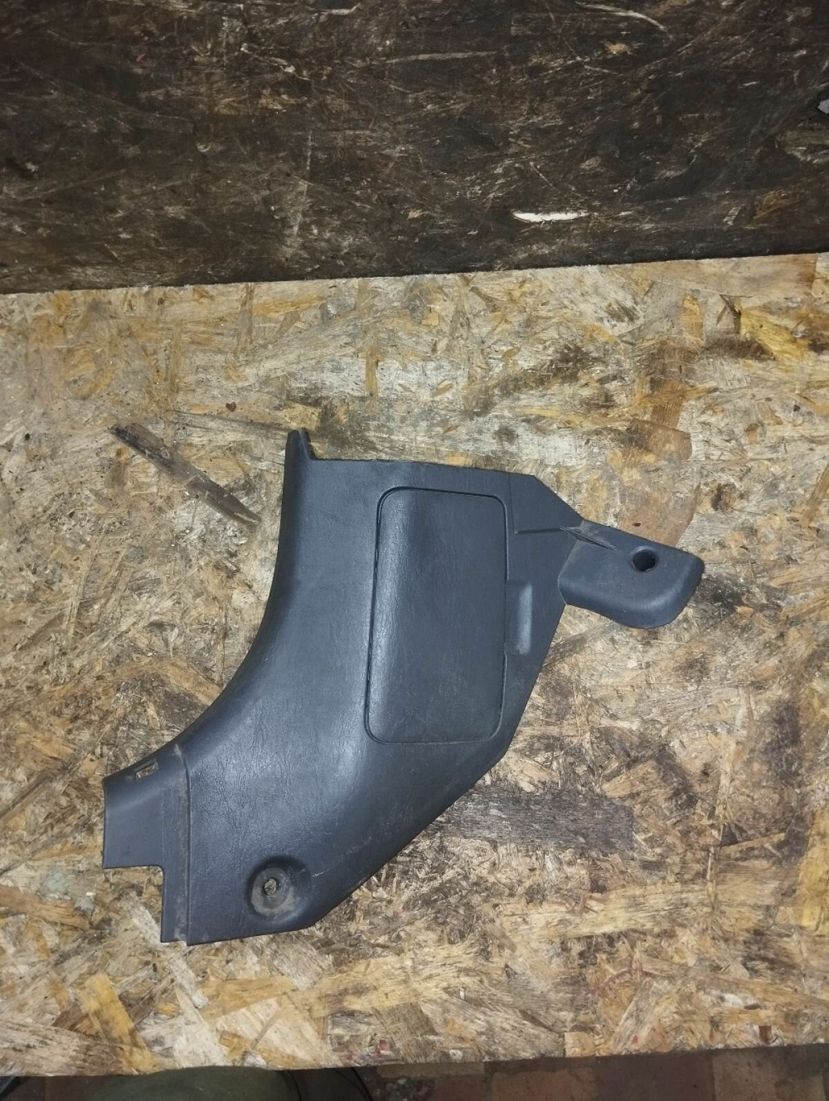 Декоративная накладка Ford Escape I Б/У с пробегом