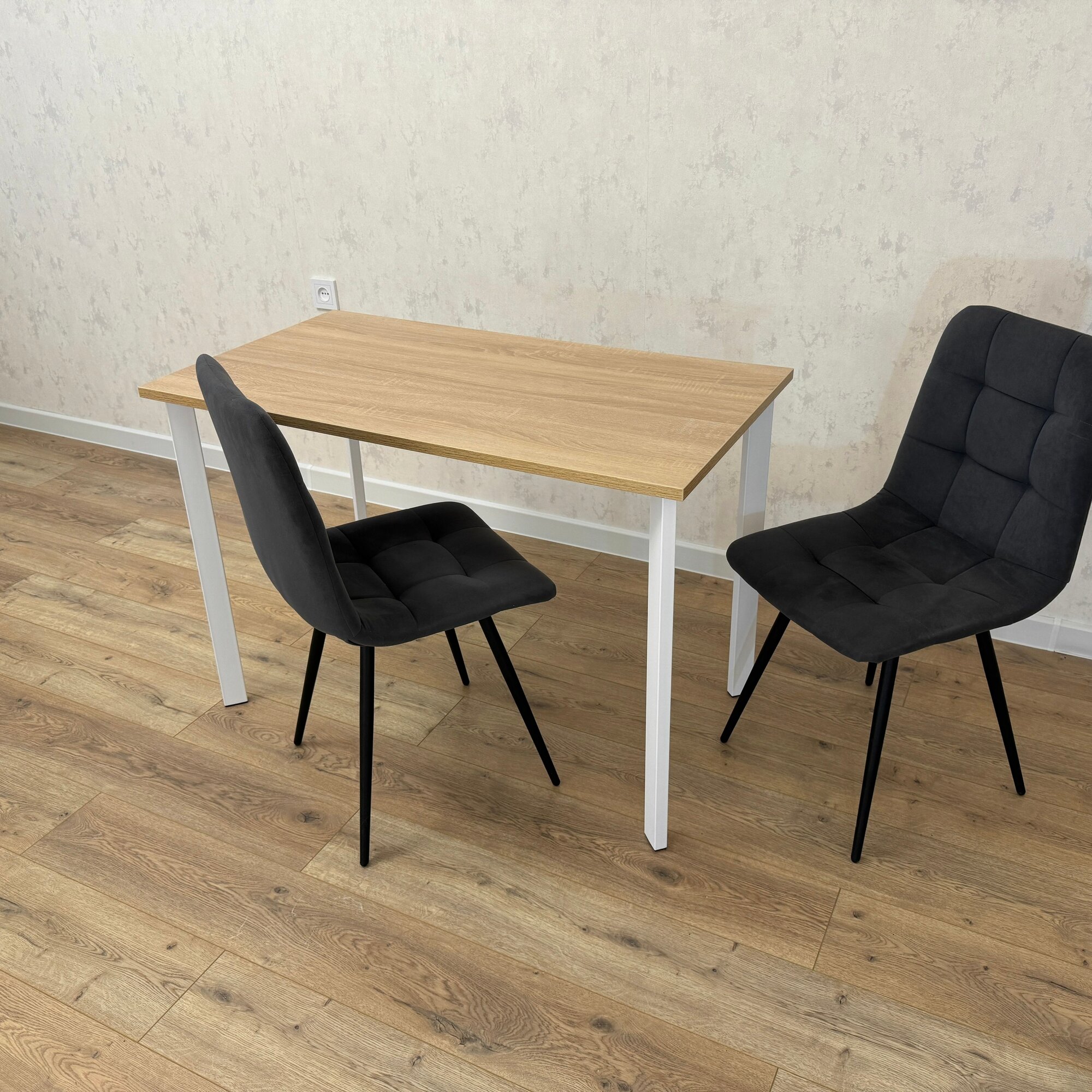 Стол Компьютерный Дуб 90*70 см. Ножки белые