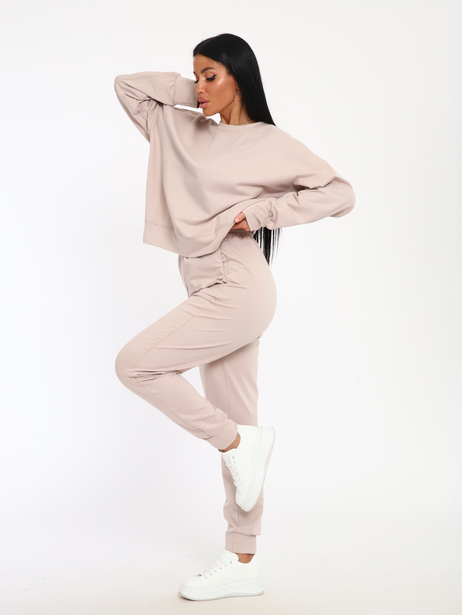 Костюм спортивный