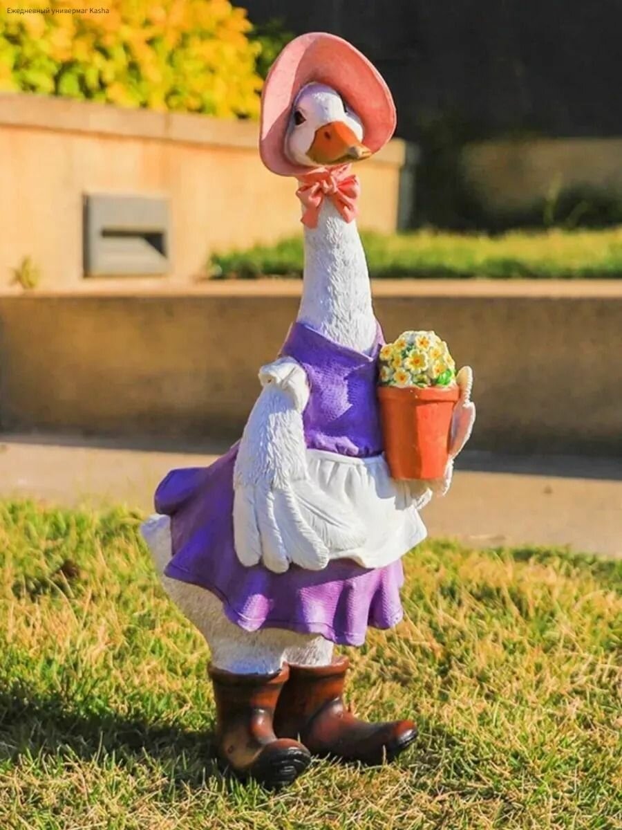 Фигурка садовая