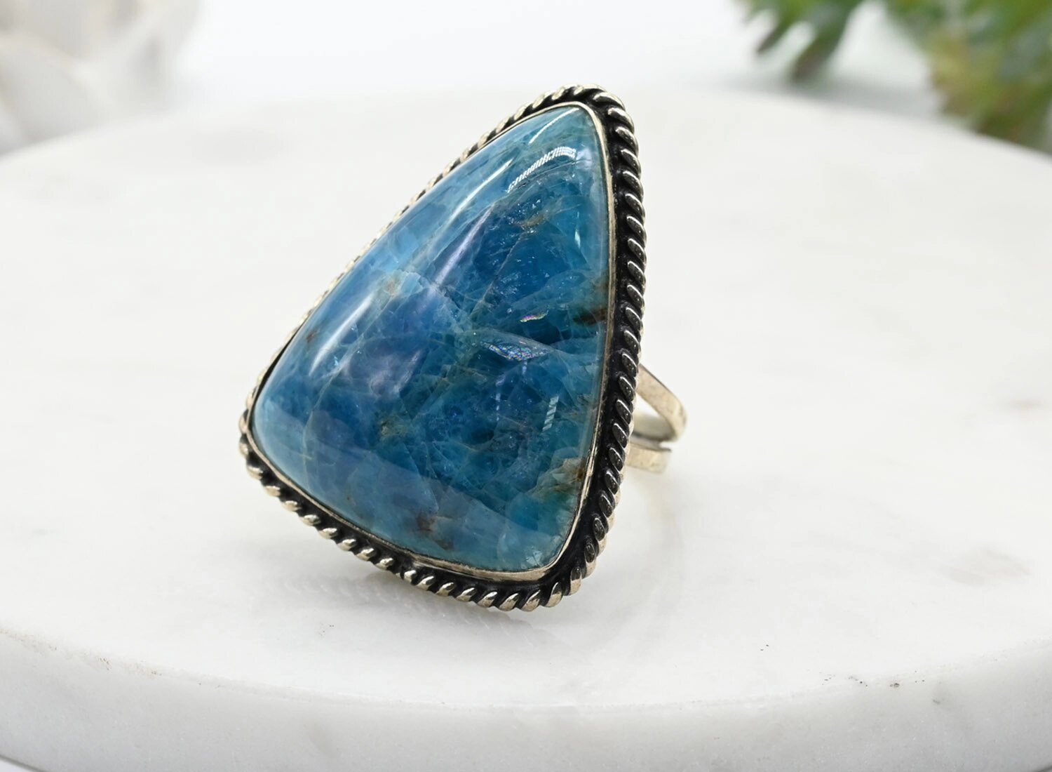 Кольцо, апатит