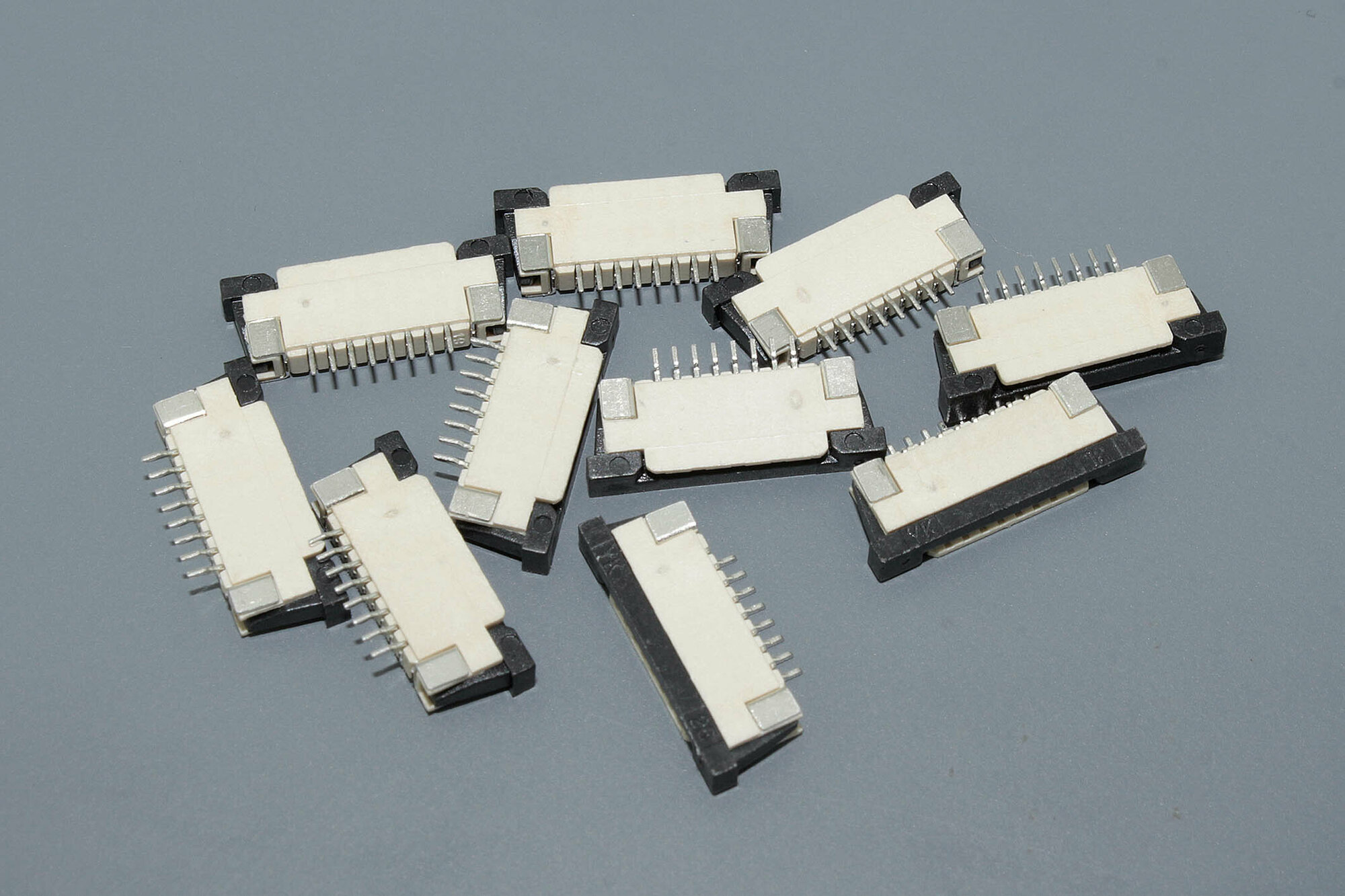 Разъем FPC Half Coverage Bottom Contact 1.0K-BX-8PWB 8 pin высота 2мм шаг 1мм 10 шт