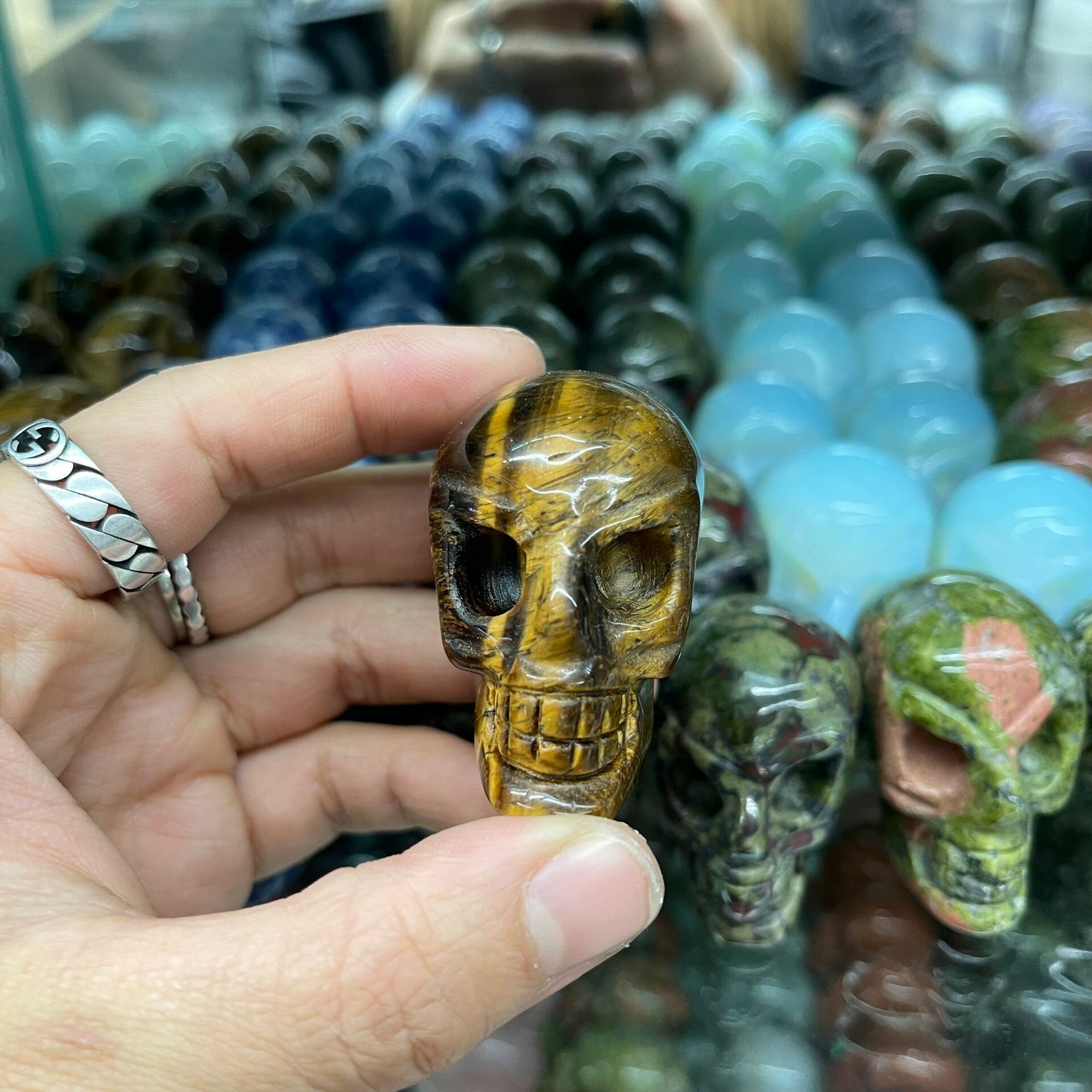 2inch Нефритовый Резной Череп Натуральный Необработанный Камень Полированный Призрачный Голова Хэллоуинское Украшение Кристальный Череп Орнамент