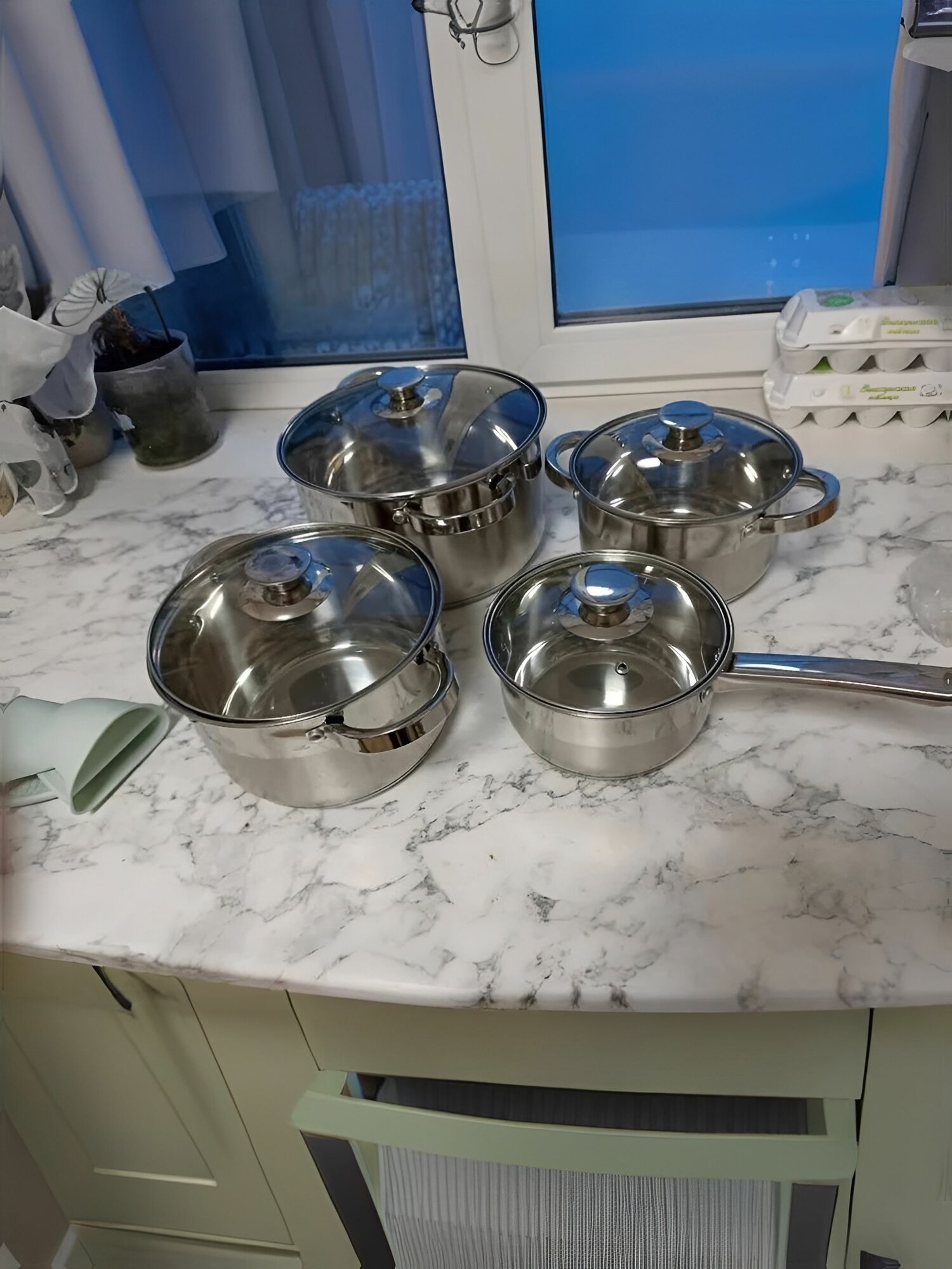 Набор Кастрюль С Крышкой С Ковшом И Толстым Дном Для Кухни и Готовки. Маленьких, Больших Из Нержавеющей Стали Для Газовых, Электрических, Индукционных Плит. 3 Кастрюли С Ковшиком, 4шт