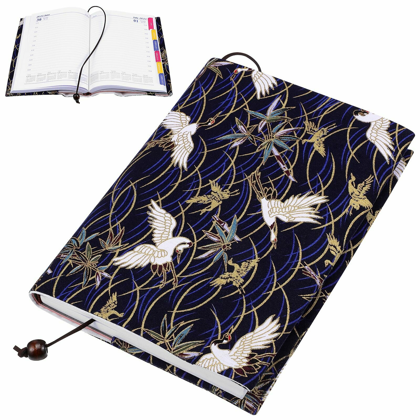 Функциональная книжная обложка из ткани с аристократичным орнаментом птиц