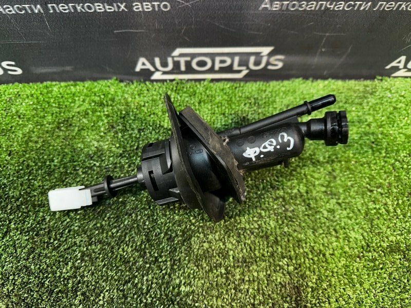 Главный цилиндр сцепления Ford Focus 2011 (1.6 PNDA) Б/У с пробегом Арт. 12605