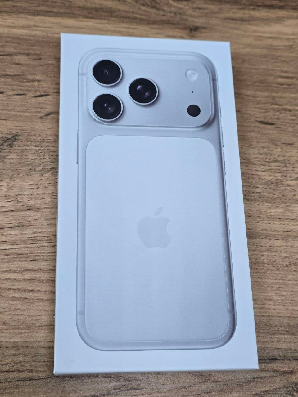 Коробка OEM для iPhone 17PRO серебро