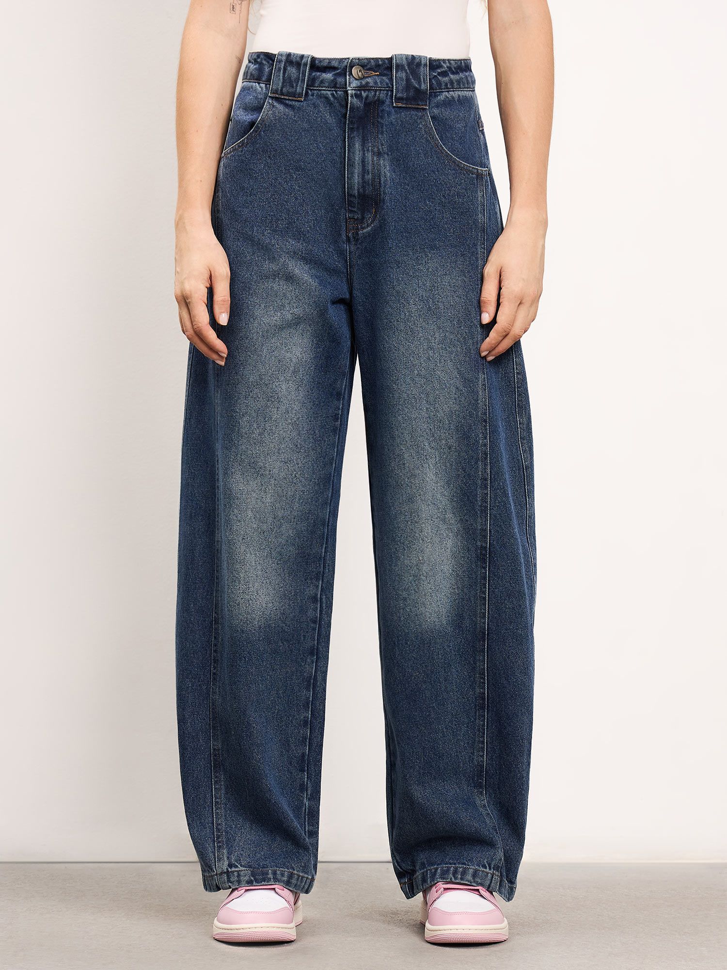 Джинсы  Barrel Leg Jeans