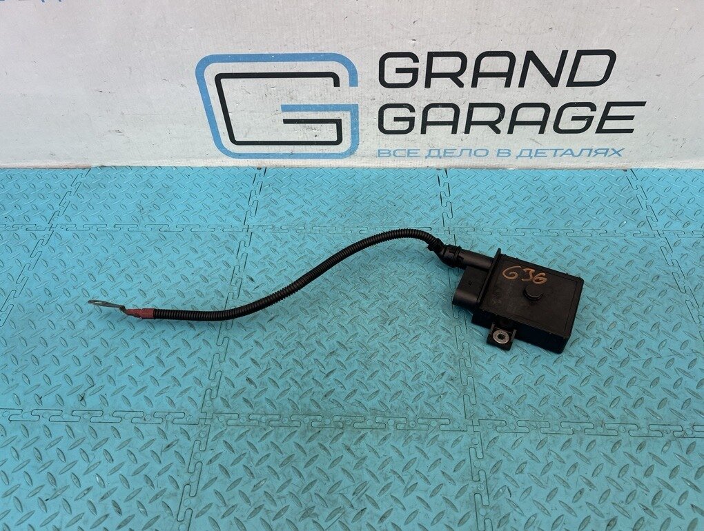 Реле свечей накала BMW X5 2008 E70 M57D30 3.0 OEM 12217801201