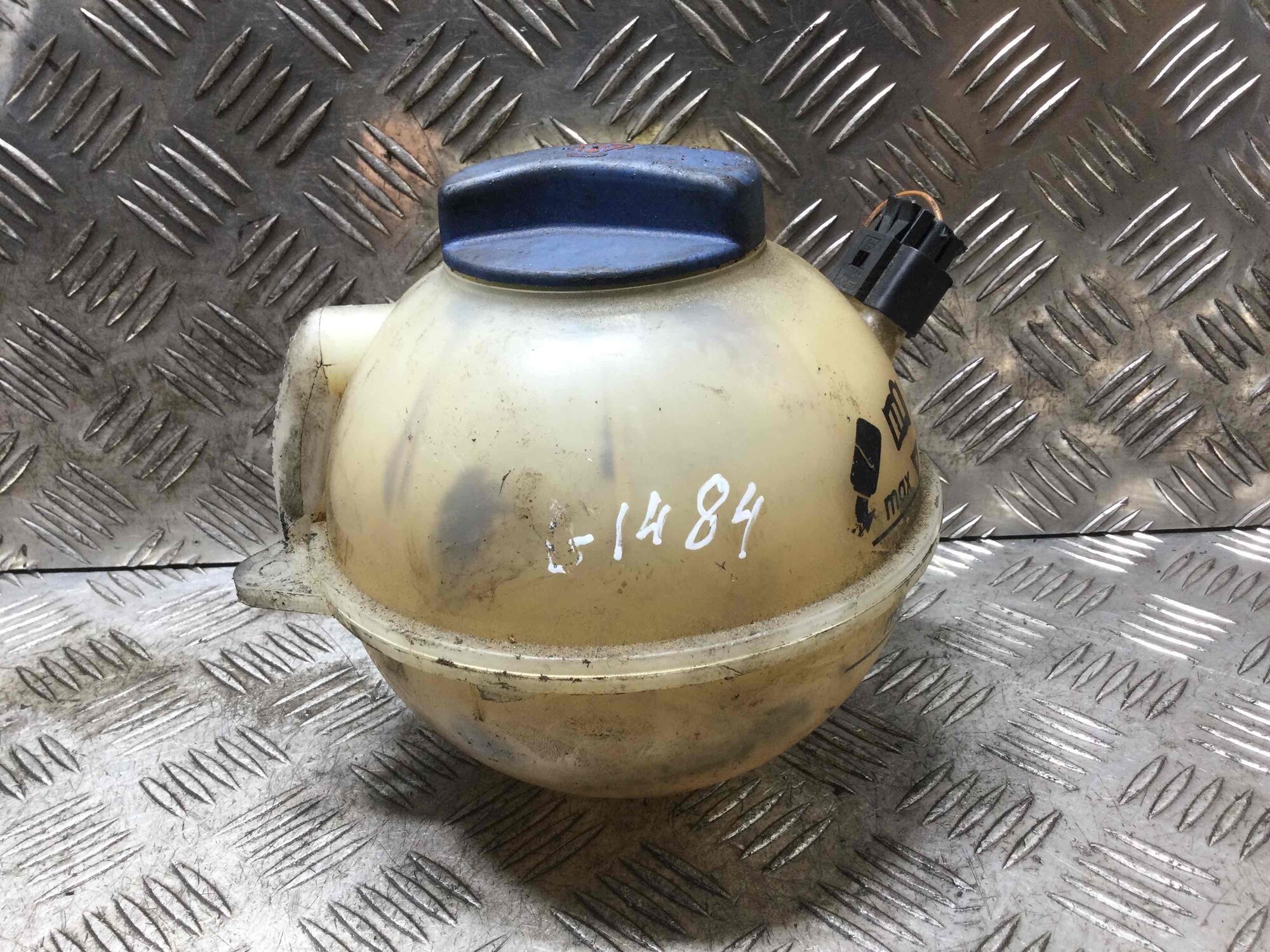 Б/У Бачок расширительный Audi A3 8L (1996-2000) 2000 г.