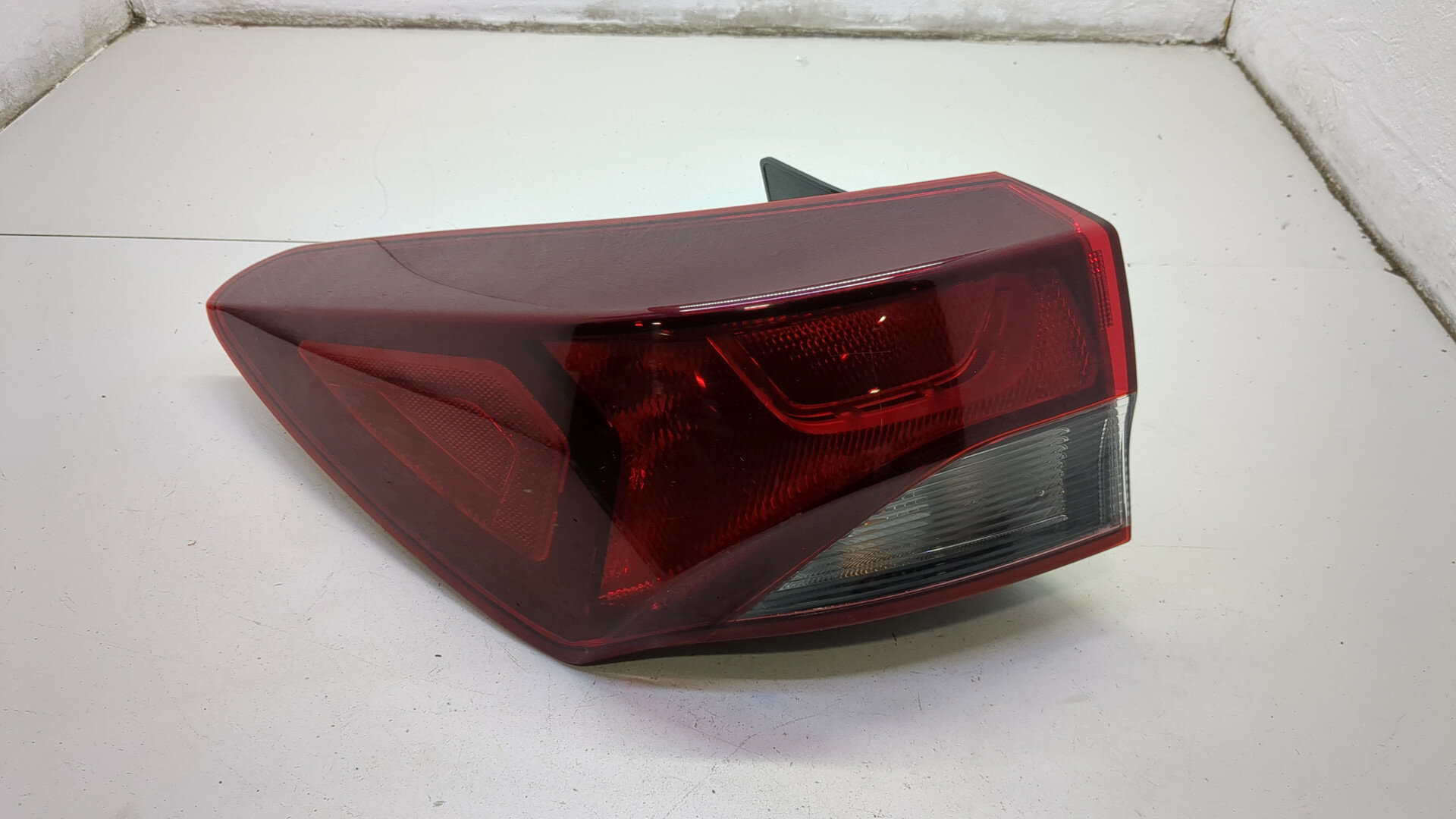 Фонарь (задний) левый Chevrolet Trailblazer 2019- Б/У