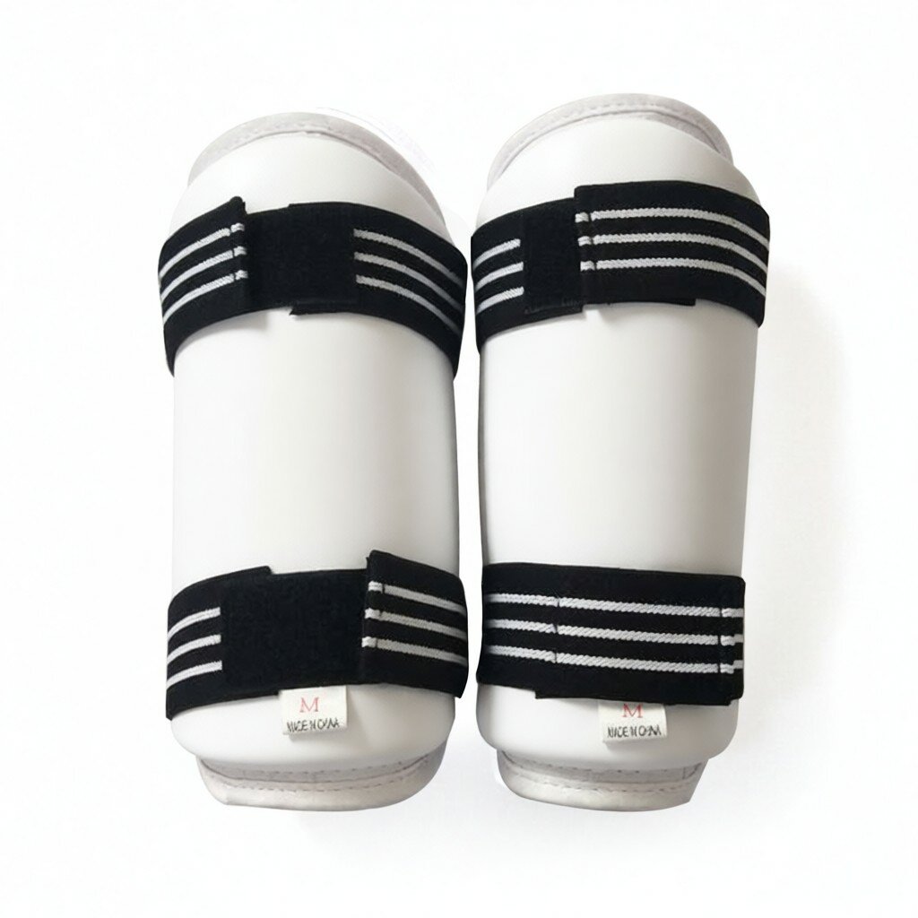 Защитные наручи для предплечий, экипировка для детей и взрослых, боевые искусства, тренировки, материал PU кожа, размеры XS/S/M/L/XL (XS для роста 110-130см, S 130-150см, M 150-160см, L 160-170см, XL 170-190см), комплект 1 пара