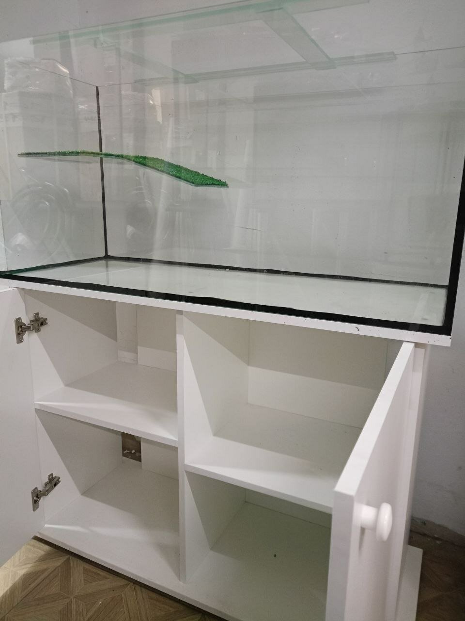 Аквариум черепашник 150л комплект с тумбой