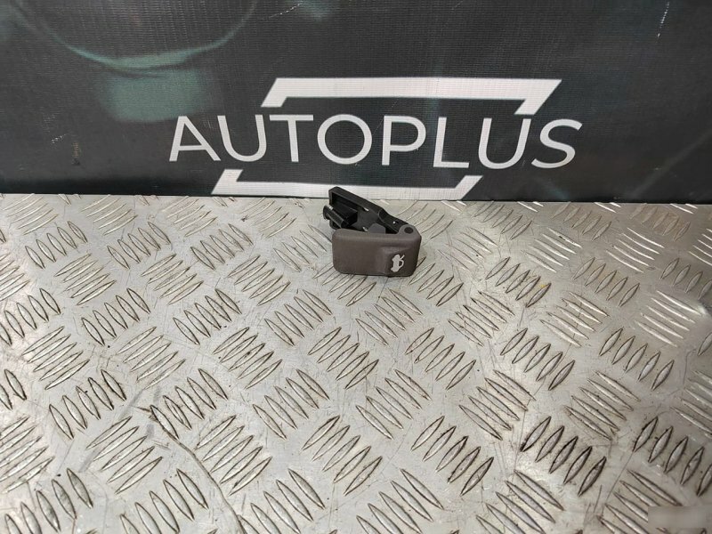 Рычаг капота Hyundai Accent 2 (1.5) Б/У с пробегом Арт. 4068