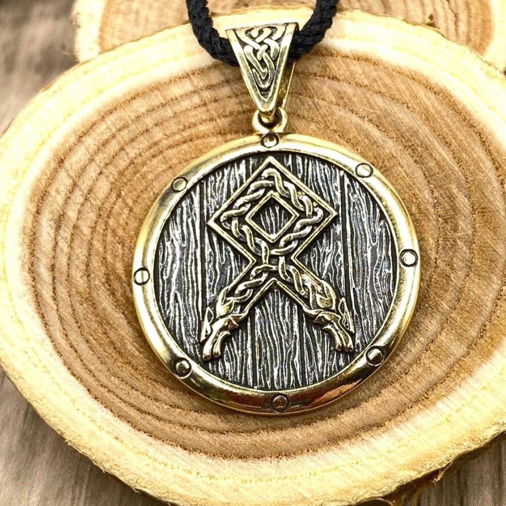 Славянский оберег с позолотой