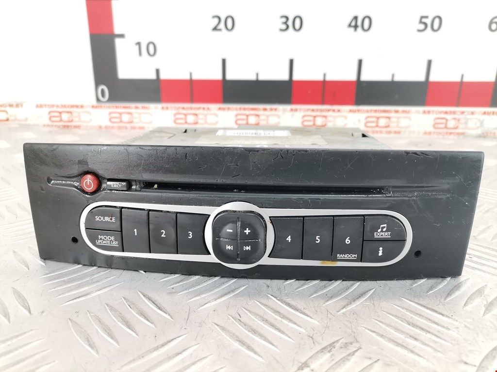 Магнитола / 1005805 8200483748 8200607909 для Renault Laguna 2 (с пробегом)