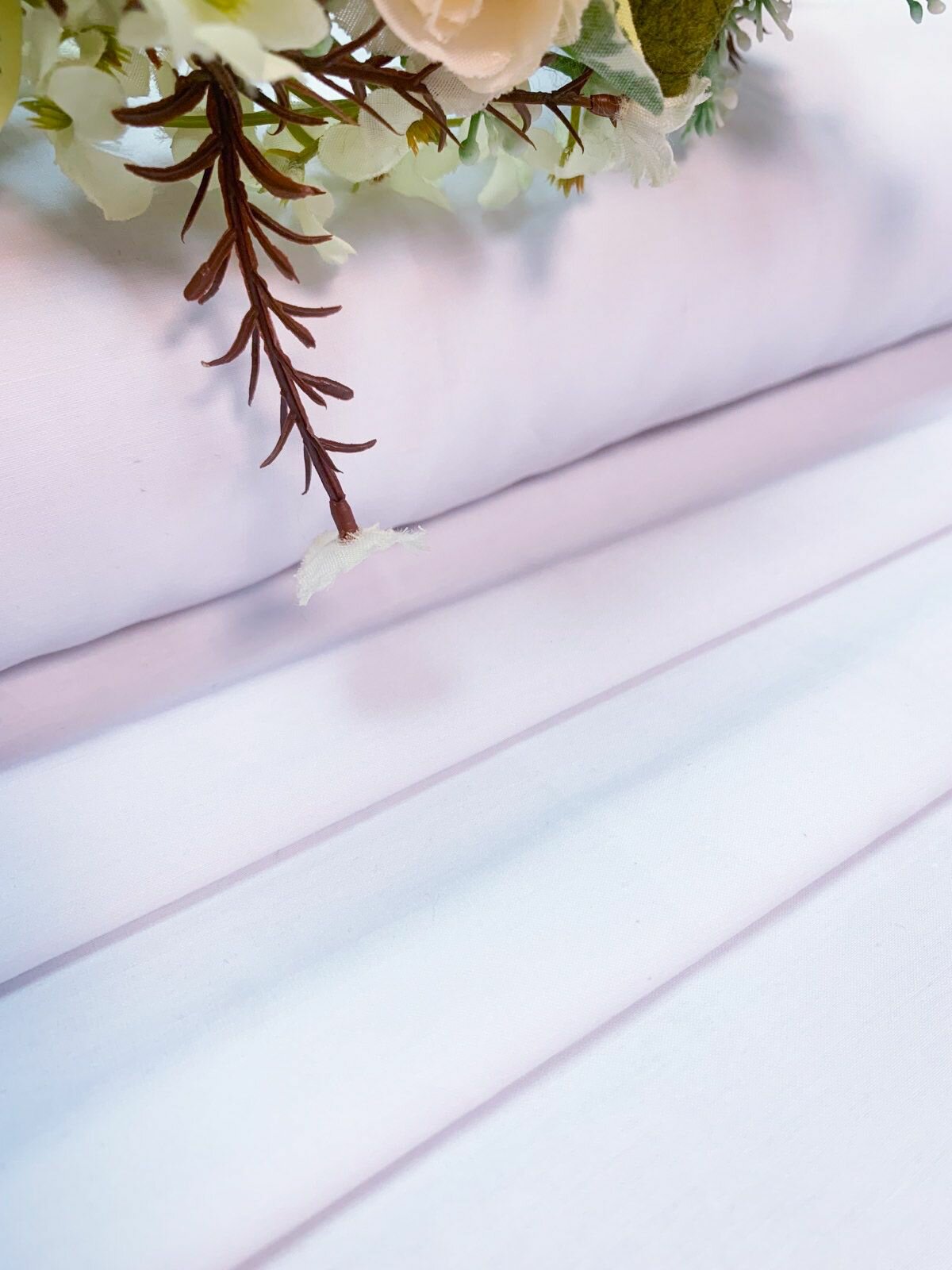 Ткань для шитья и рукоделия . Блузочная стрейч белая ,95 % х/б, 5 % эл, отрез 100 х150 см