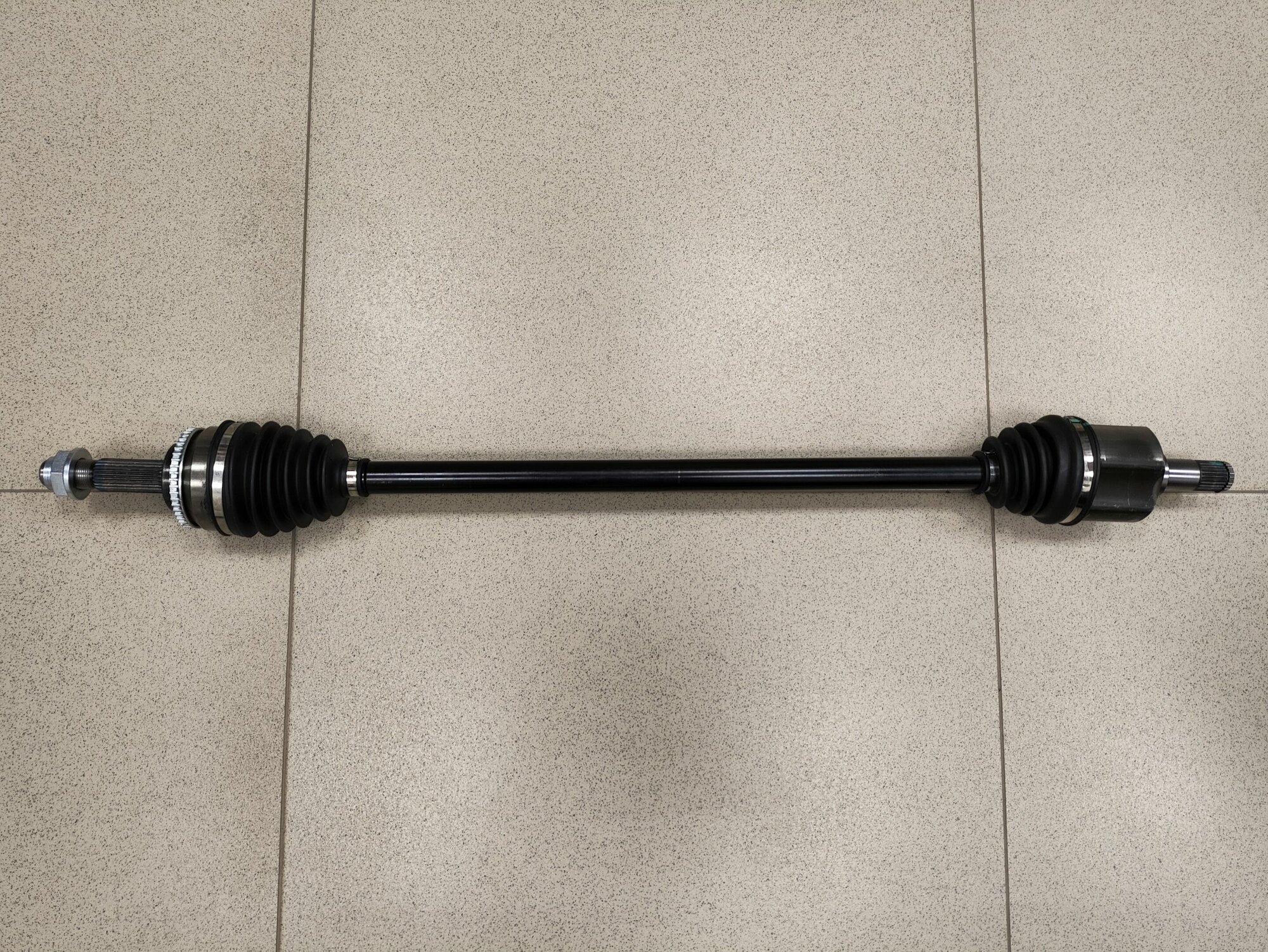 Привод правый Chery Tiggo [1.8 16V 5MT внедорожник] T112203020BD