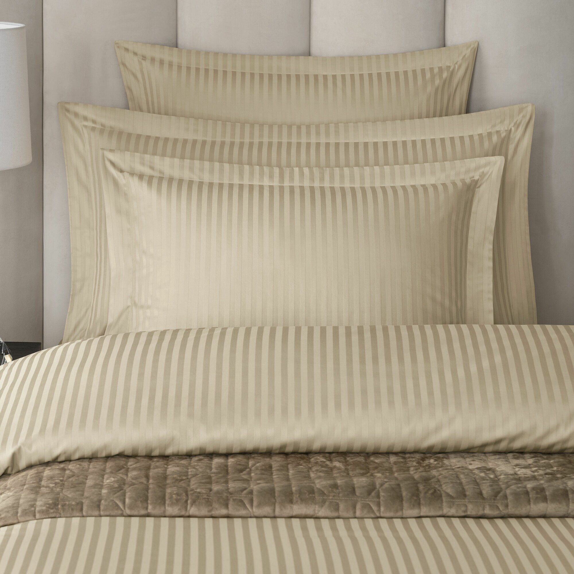 Togas Наволочка ларье экрю 70х70, 1пр, 100% хлопок жаккард