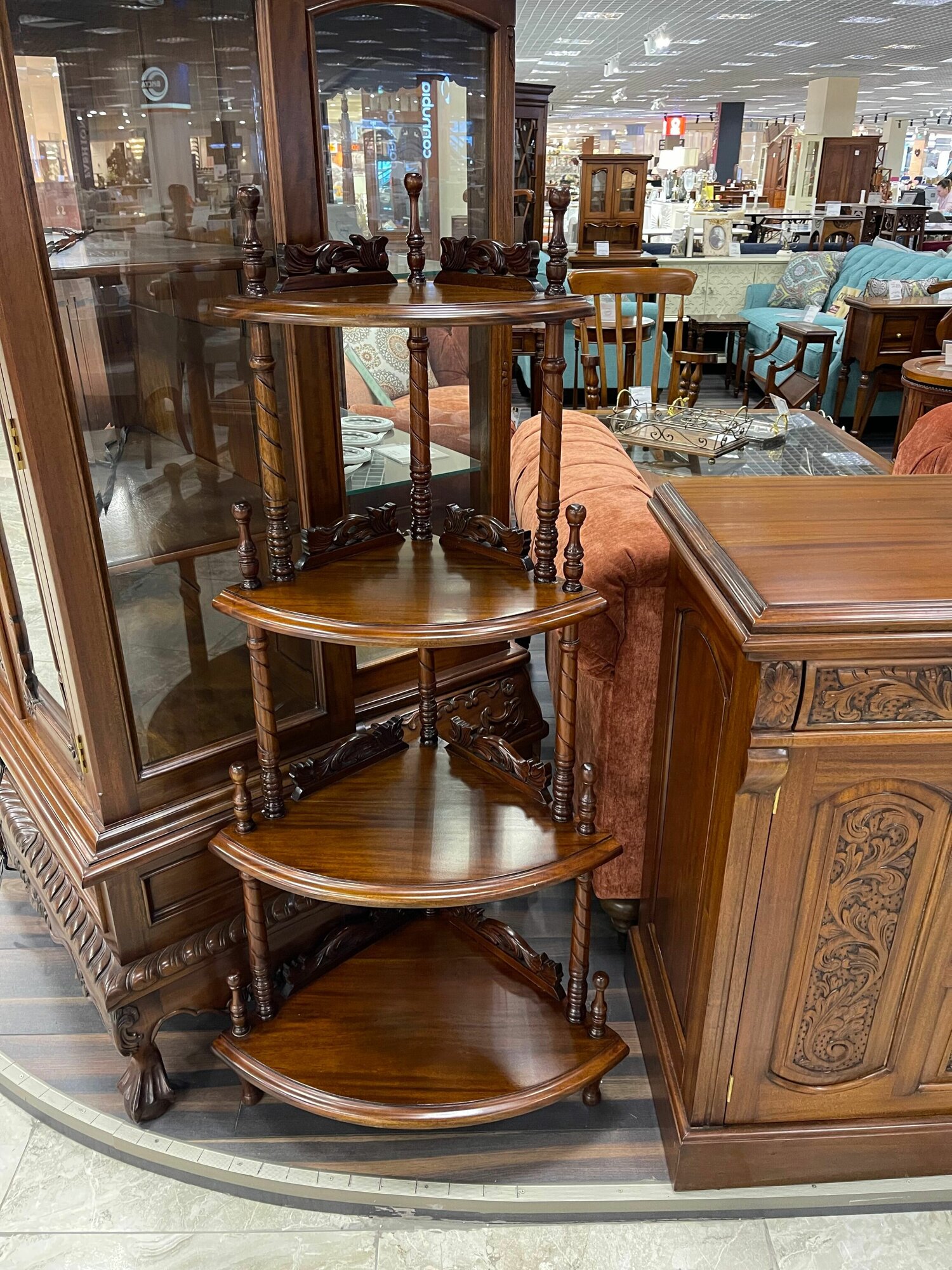 Угловая этажерка с полками DOMKORLEONE, красное дерево (mahogany wood), цвет орех NAA (светло-коричневый)