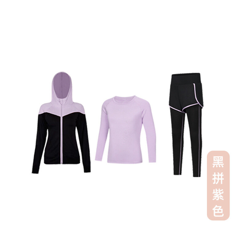 Костюм спортивный