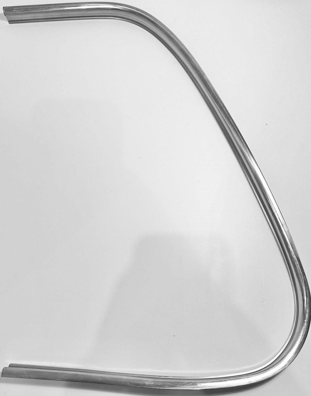 Молдинг окна боковины задний левый/бокового стекла/заднего крыла (хром) Нива ВАЗ 2131, 4x4 5 дв.