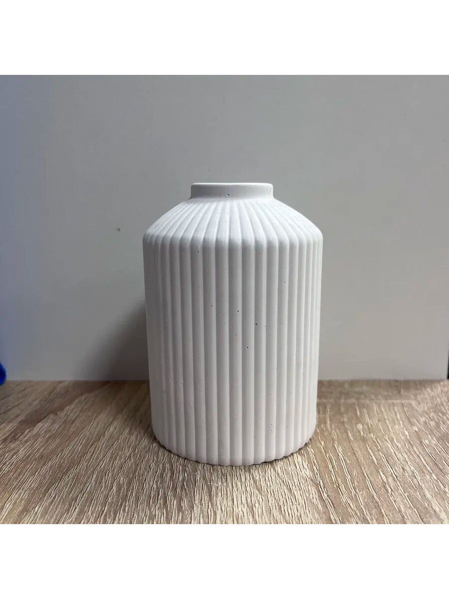 Ваза декоративная для сухоцветов из гипса